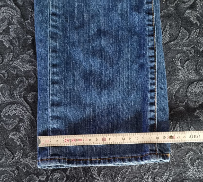 Jean Levi's 527, Taille 29/32, Coupe Bootcut (D'occasion) à Grand-Lancy pour CHF 20 – avec ...