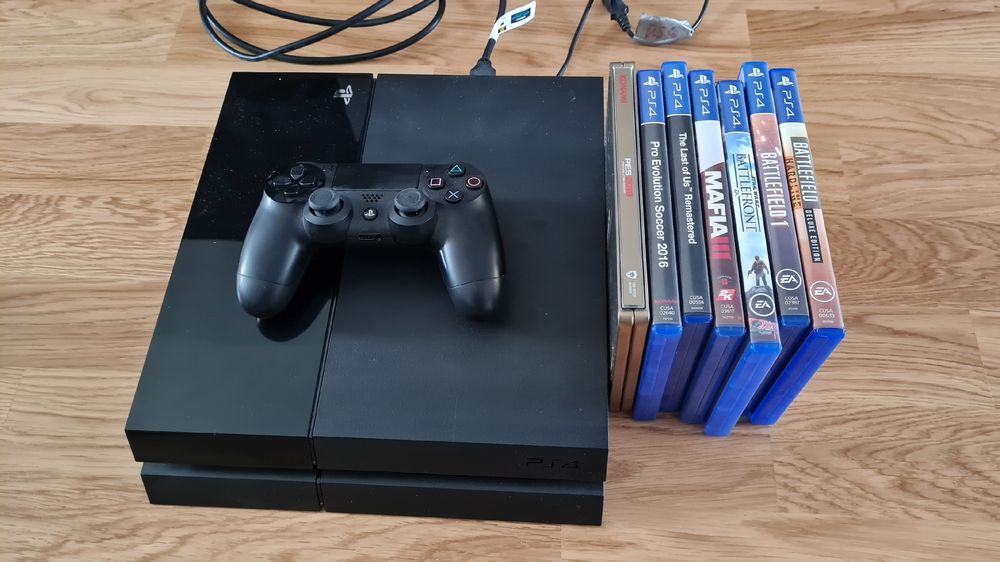 Sony PS 4, 500 GB inkl. Controller und 7 Spiele | Kaufen auf Ricardo