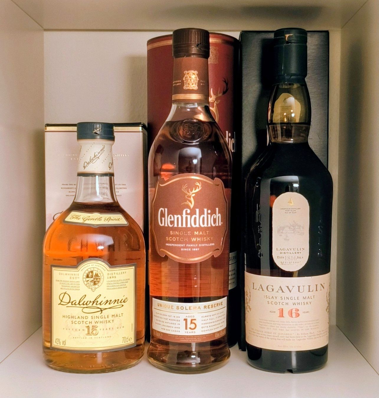Lagavulin 16j, Glenfiddich 15j, Dalwhinnie 15j Single Malt (Neu und ...