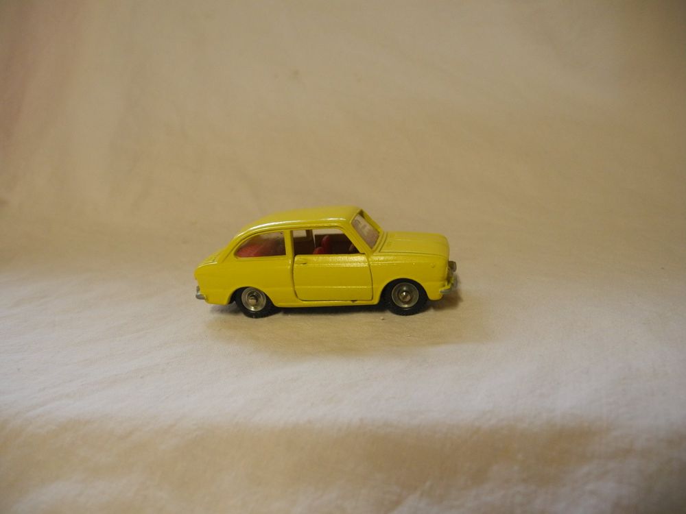 DINKY TOYS NR. 509 FIAT 850 RESTAURIERT (Gebraucht) in Gurtnellen für ...