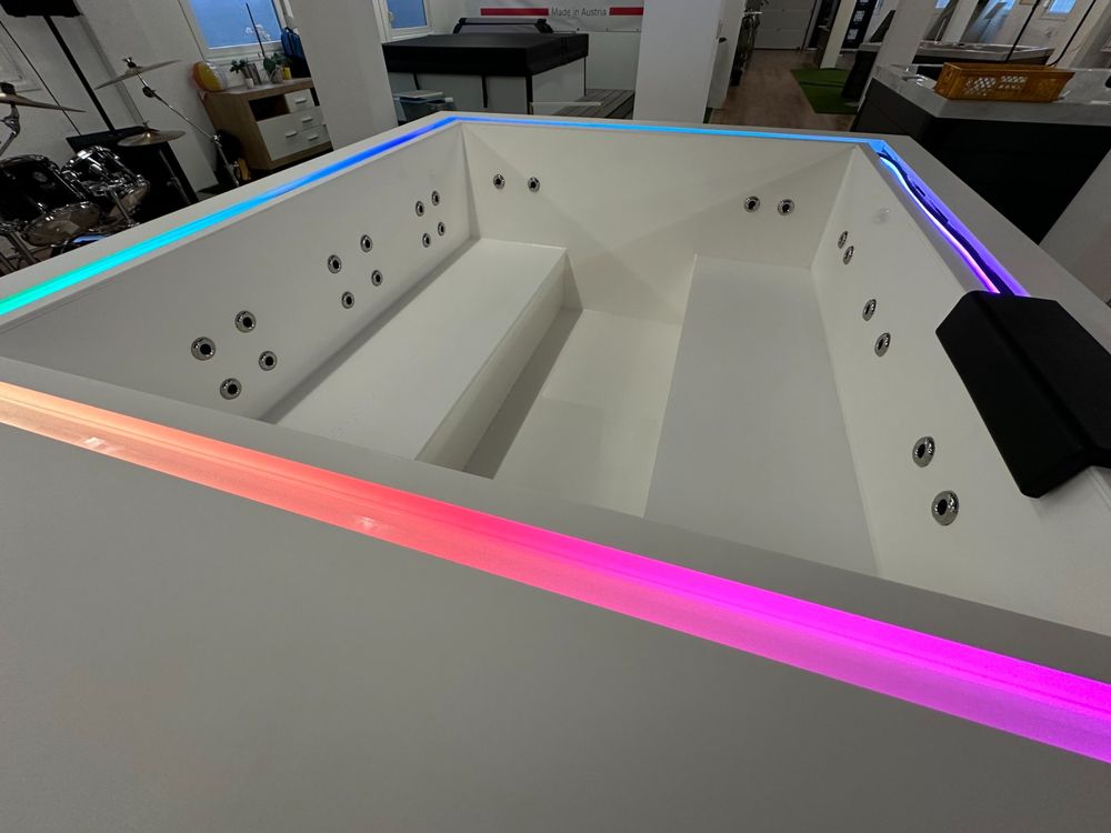 Whirlpool Jacuzzi | Elementserie "Ignis" - AKTION & Occasion (Neu (gemäss Beschreibung)) in ...