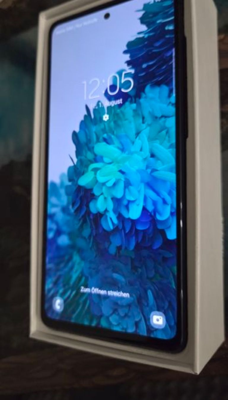 Samsung Galaxy S20 FE - Top Zustand! Winter Angebot! (Gebraucht) in ...