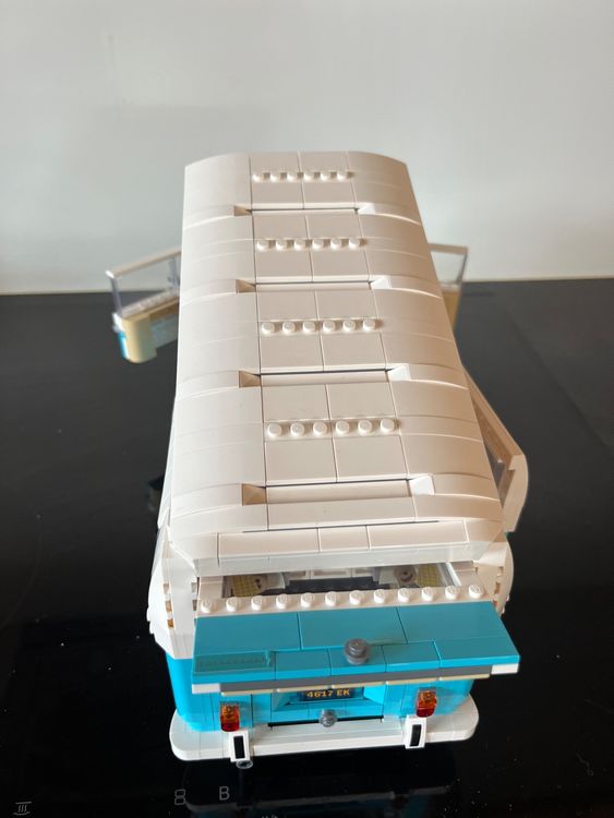 LEGO T2 Campingbus aufgebaut (Gebraucht) in Saanen für CHF 90 – mit ...