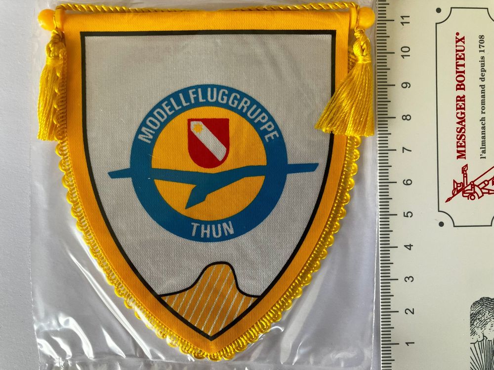 Vintage Fanion/Wimpel MODELLFLUGGRUPPE THUN (Neu und originalverpackt) in Gland für CHF 8 – mit ...