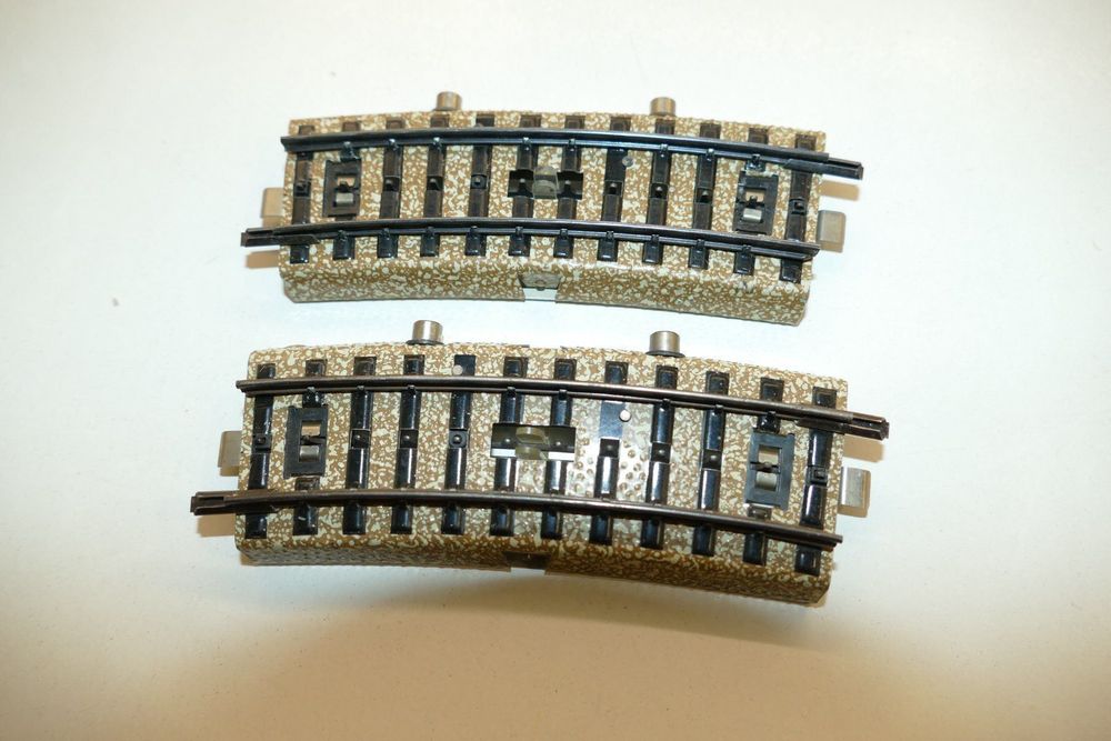 Märklin: 2xM-Schaltgleisst. gebogen 5101 (Gebraucht) in Niederhasli für CHF 10 – mit Lieferung ...