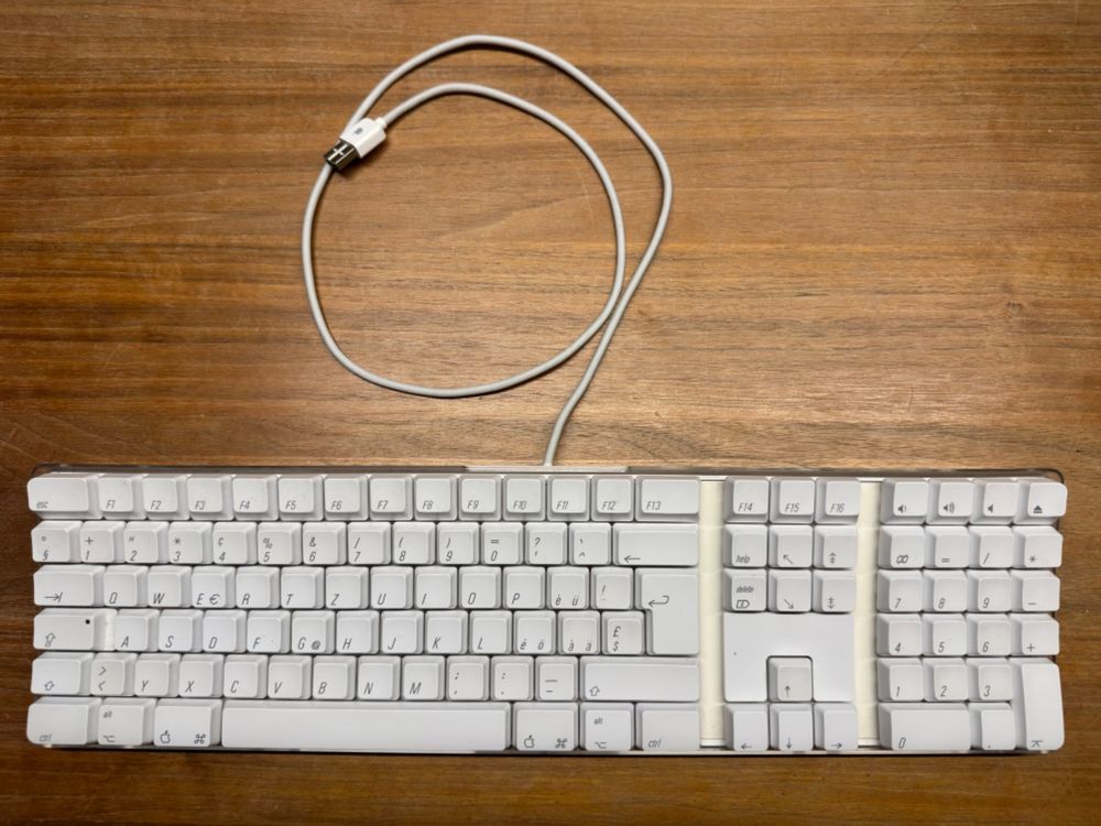 Apple Keyboard, QWERTZ Layout (Gebraucht) in Olten für CHF 5 – mit ...