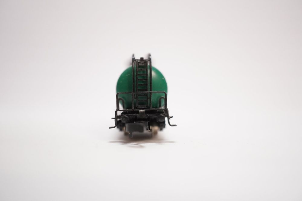 e33 Märklin 8628 DB Tankwagen BP 4-achsig (Gebraucht) in Thun für CHF 16 – mit Lieferung auf ...