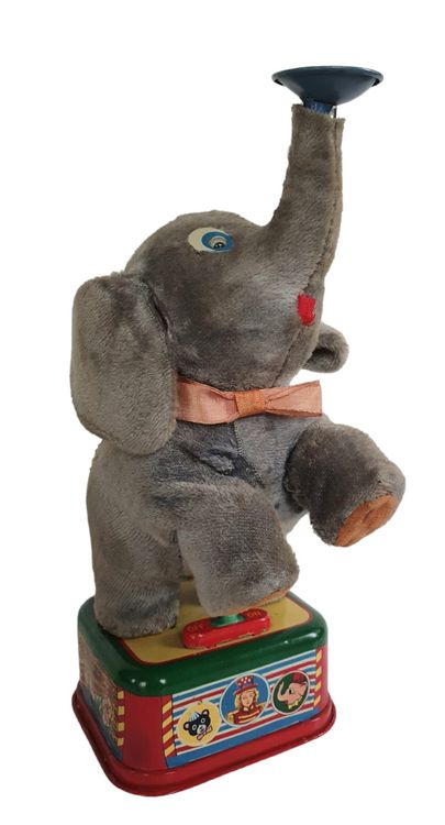 Zirkus-Elefant (Defekt) in Flawil für CHF 18 – mit Lieferung auf ...