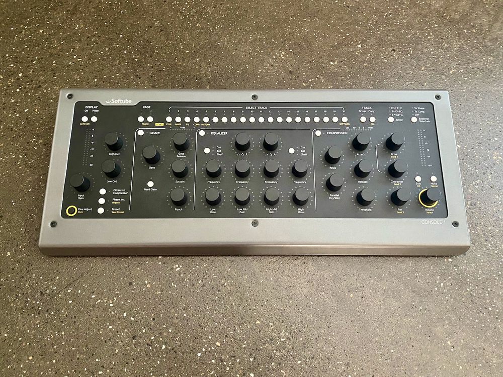 Softube Console 1 Mk 2 Controller (Neu (gemäss Beschreibung)) in ...