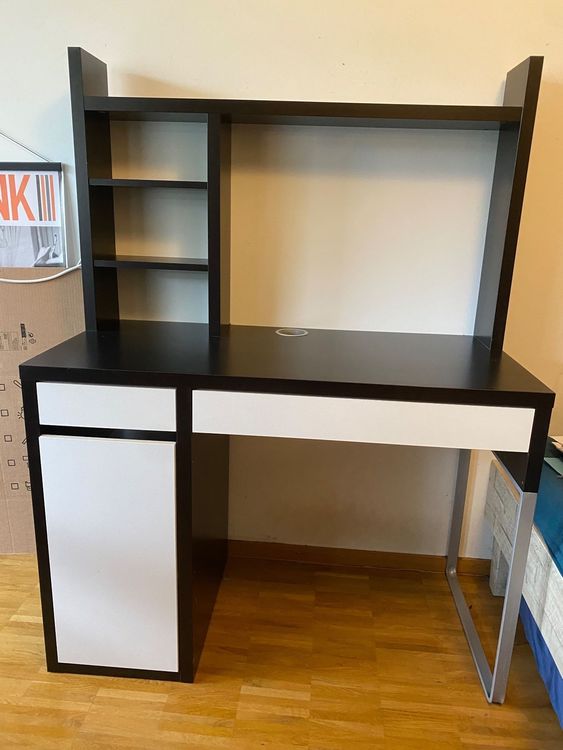 Pult - kultiges Ikea Pult (Gebraucht) in Zürich für CHF 1 – nur ...