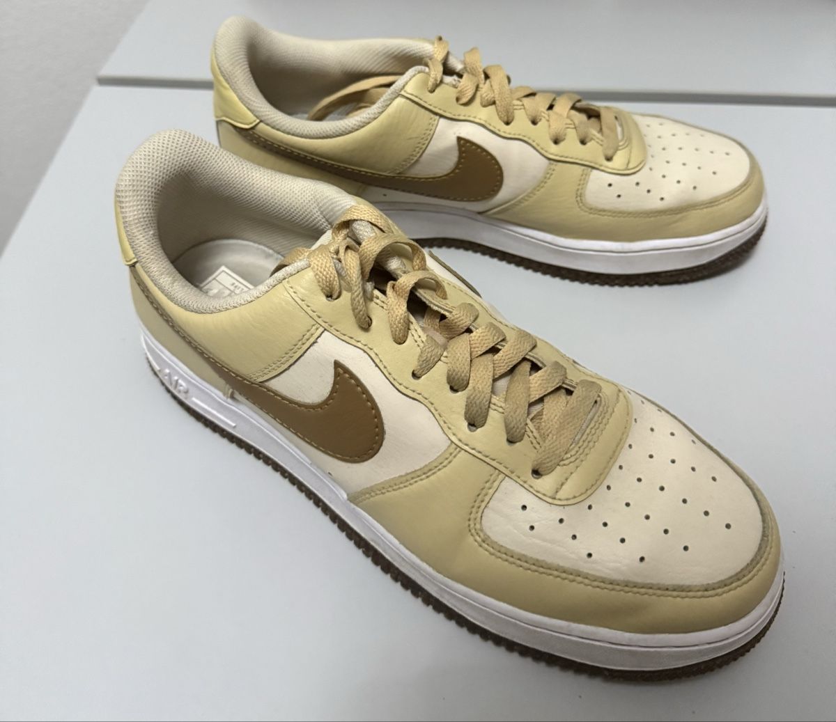 Das sind Nike Air (Air Force-Style) in Grösse 44, leicht get (Gebraucht ...