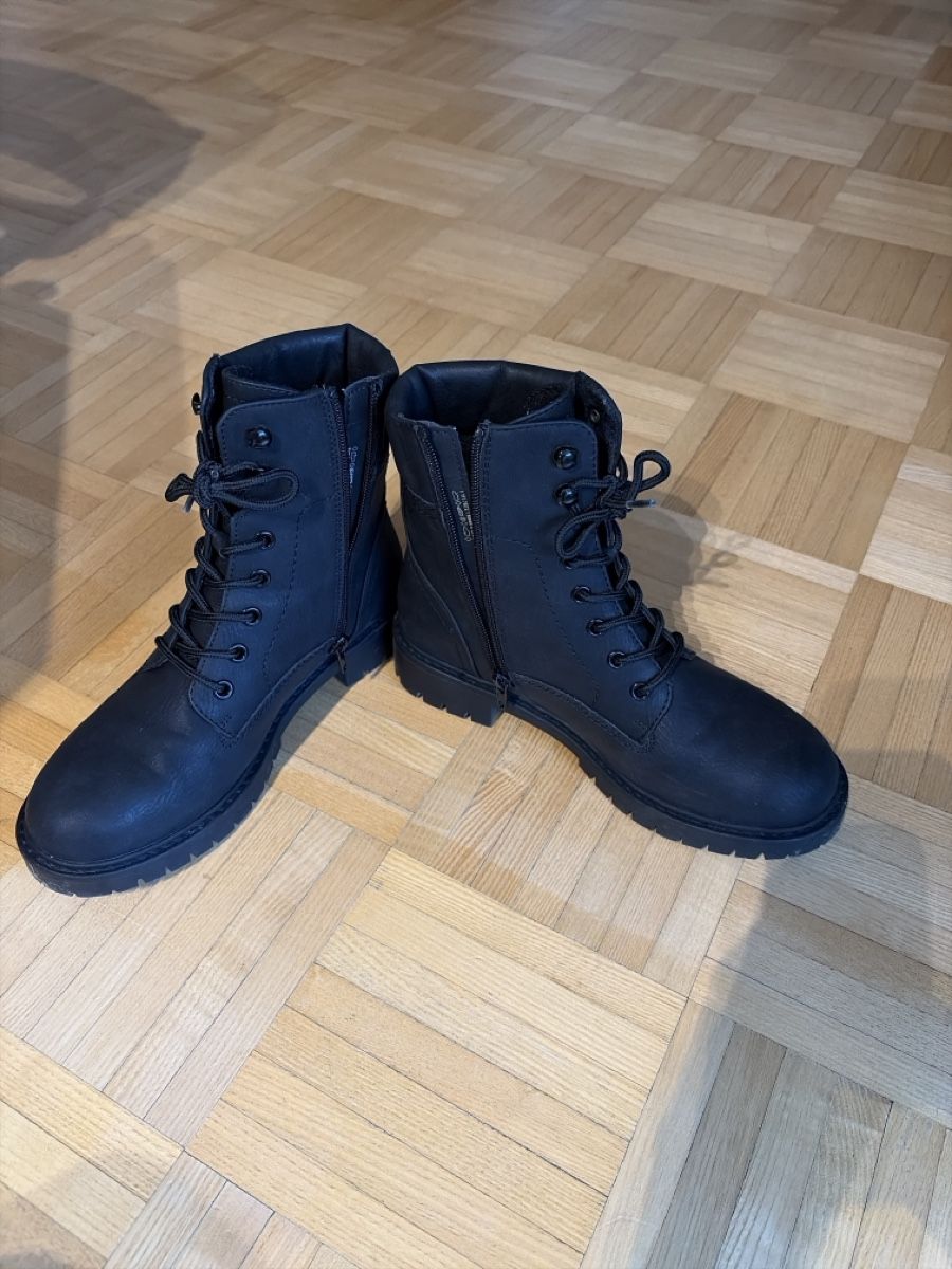Winter Stiefel, Schwarz, Grösse 38 - Top Zustand! (Gebraucht) in ...