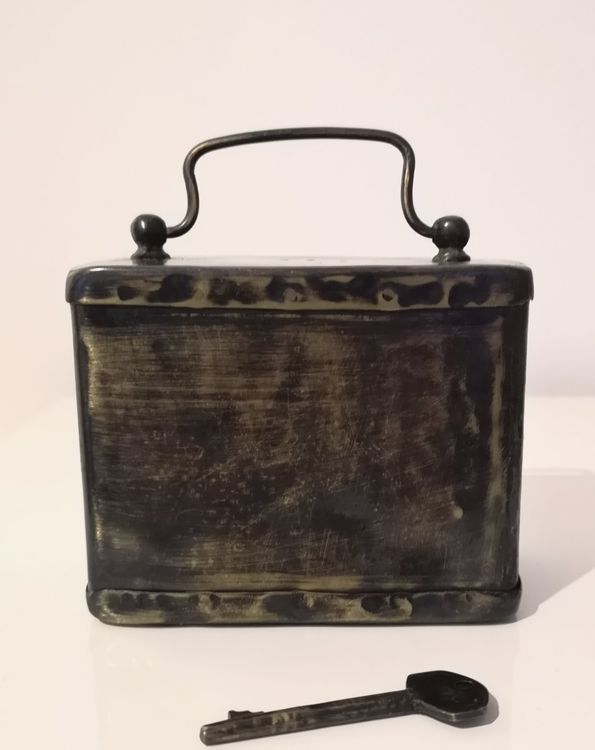 Alte Spardose - CHITTAGONG LOAN COMPANY LTD 1932 - (Gebraucht) in ...