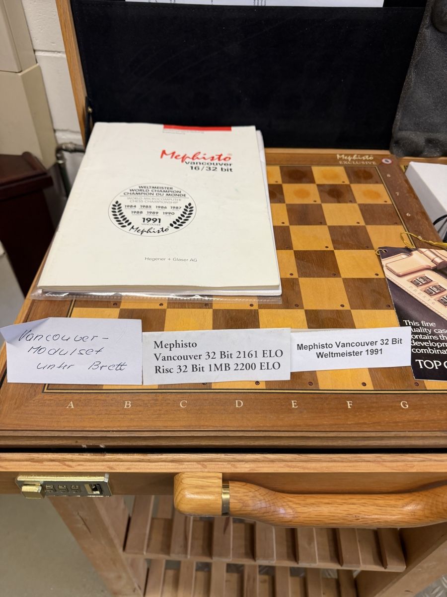 Mephisto Schachcomputer Vancouver 32 Bit Weltmeister 1991 (Gebraucht ...