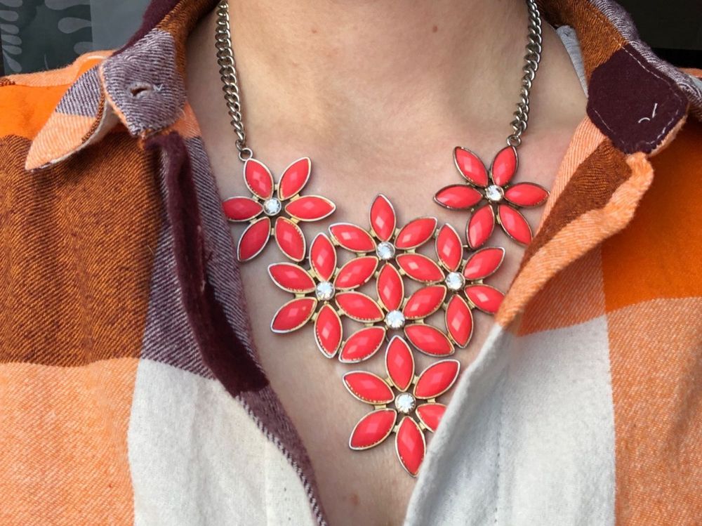 Collier Fantaisie à Fleurs Blumen Halskette Rose Corail (Gebraucht) in ...