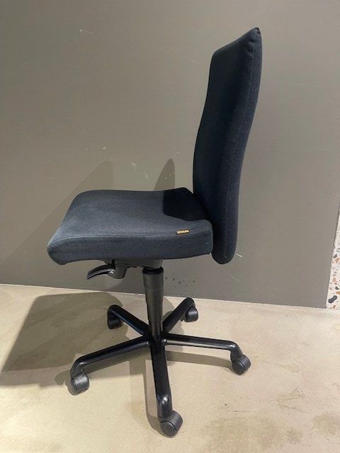 SITAG Bürostuhl - Neupreis CHF 540.- (Gebraucht) in Altendorf für CHF 49 – nur Abholung auf ...