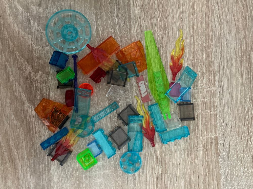 40 grosse Transparente Lego Teile ab 1 Franken (Gebraucht) in Volketswil für CHF 3 – mit ...