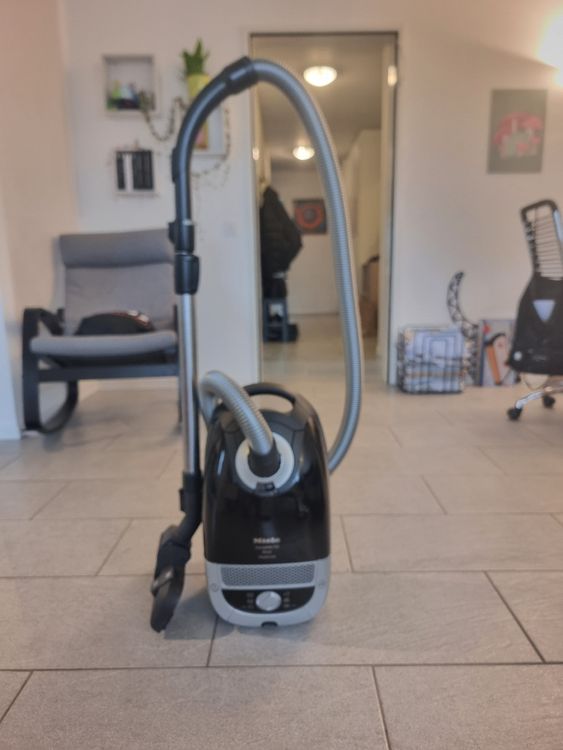 Miele Complete C2 Powerline (Gebraucht) in Derendingen für CHF 125 ...