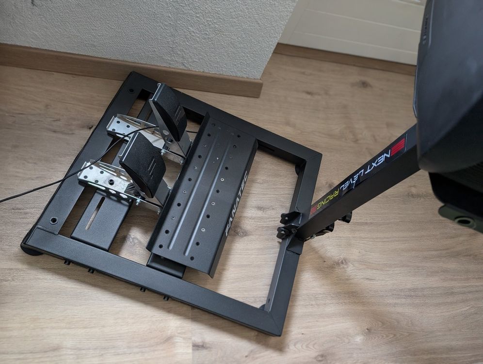 Fanatec Racing Simulator (CSL Wheel, Wheelbase, Pedals) (Gebraucht) in ...