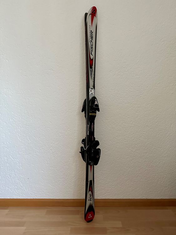 Fischer Revolution 1.58m DRS ICE Carving Skiis (Gebraucht) in Basel für ...