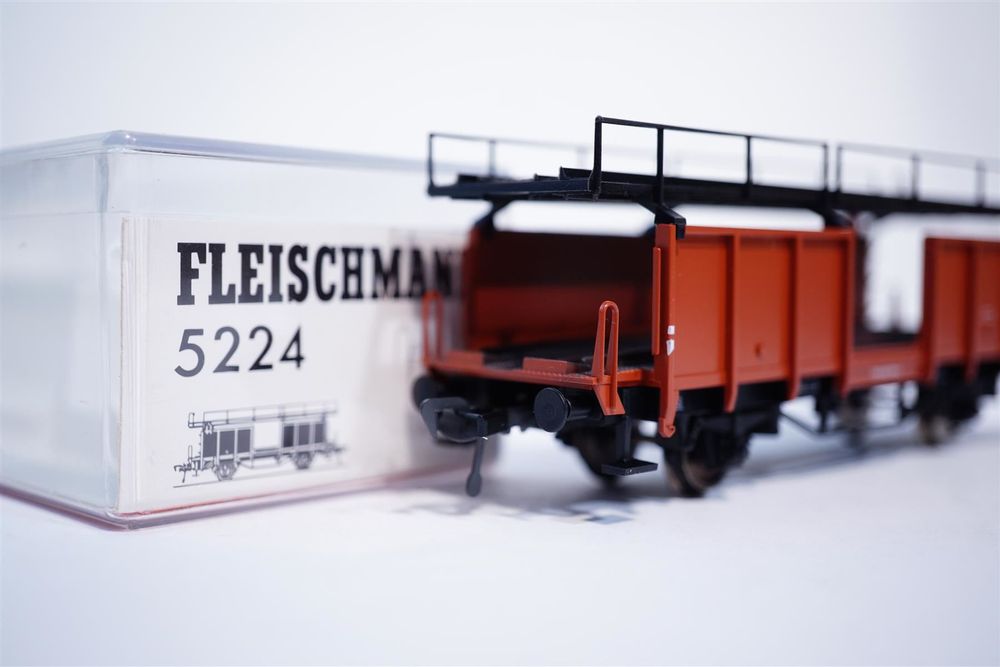 5∂ Fleischmann 5224 Autotransporter OVP (Gebraucht) in Thun für CHF 15. ...