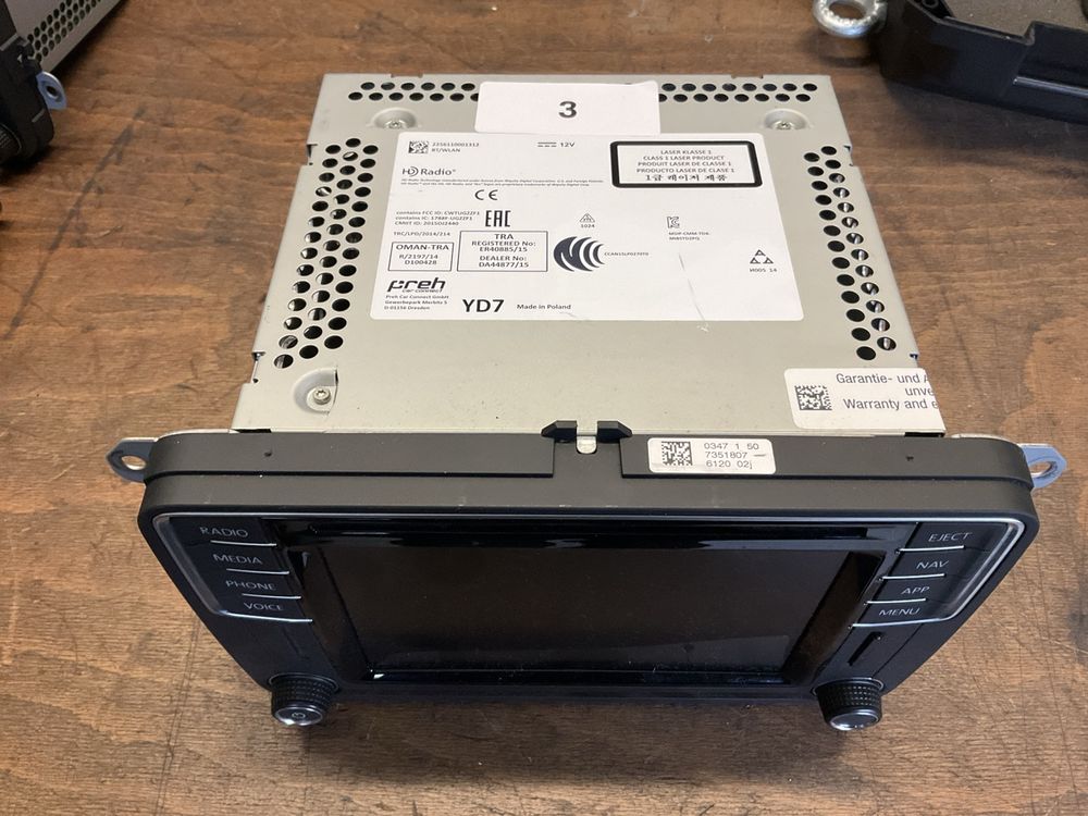 Radio VW Bus (Defekt) in Seftigen für CHF 188 – mit Lieferung auf ...