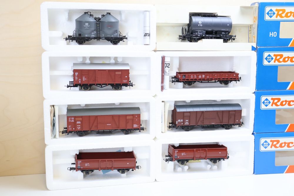 ROCO 8 x Güterwagen Set H0 46016 - Neupreis: 160.- (Gebraucht) in ...