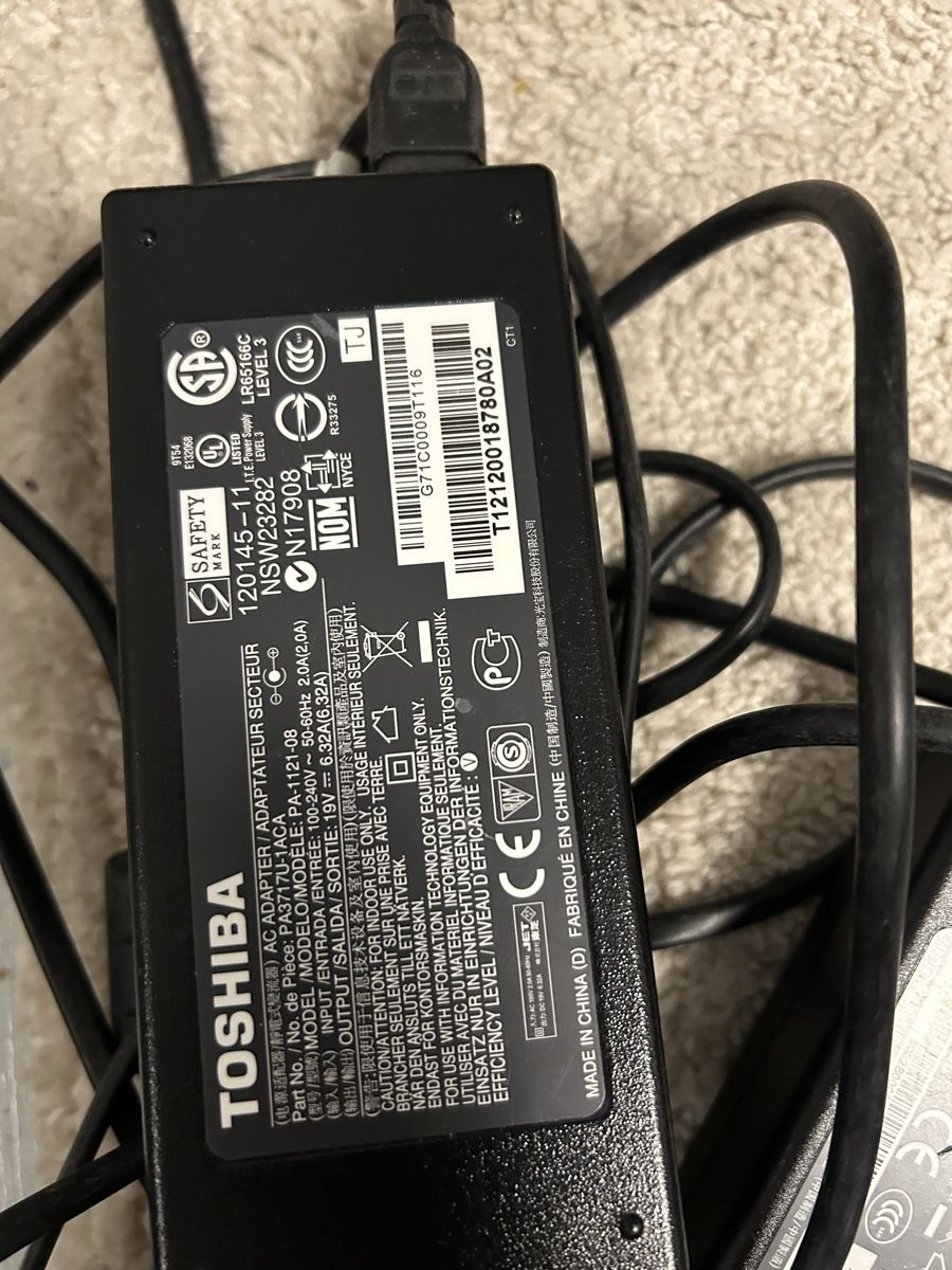 Toshiba Netzteil, Ladegerät - Original & Geprüft! Top! (Gebraucht) in ...