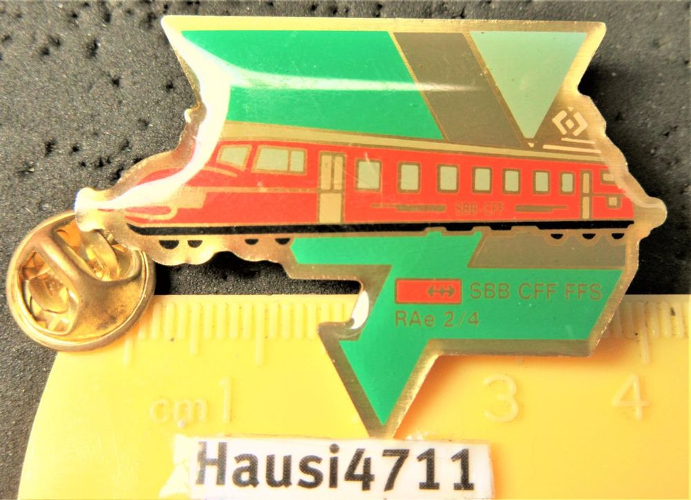 Roter Pfeil Zug SBB RAe 2/4 Pin goldig (Gebraucht) in Ettingen für CHF 0.4 – mit Lieferung auf ...
