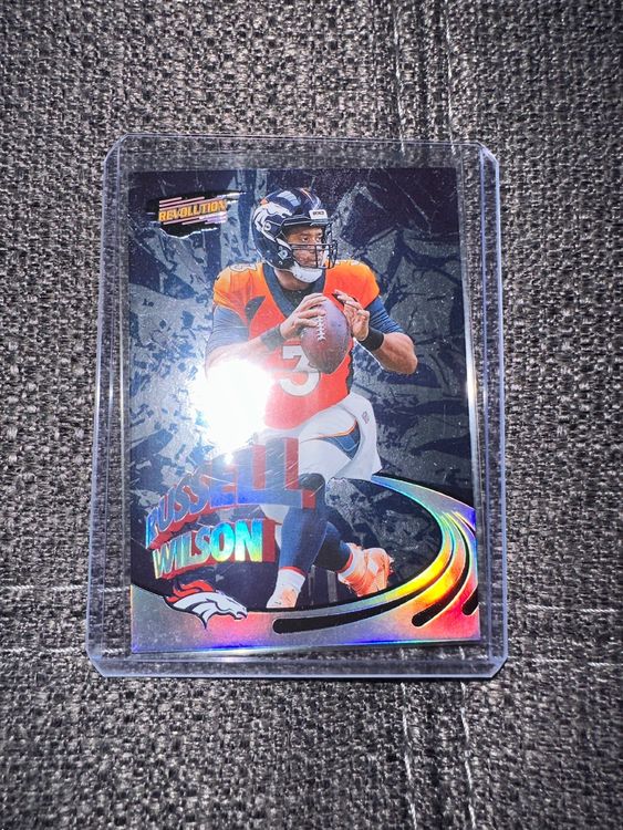 Russel Wilson Revolution NFL Karte (Gebraucht) in Zufikon für CHF 5 ...