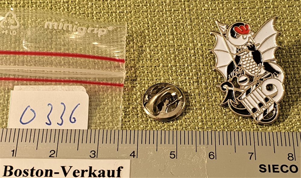 O336 - Pin Basel Fasnacht Basilisk Trommler (Gebraucht) in Reinach BL für CHF 2 – mit Lieferung ...