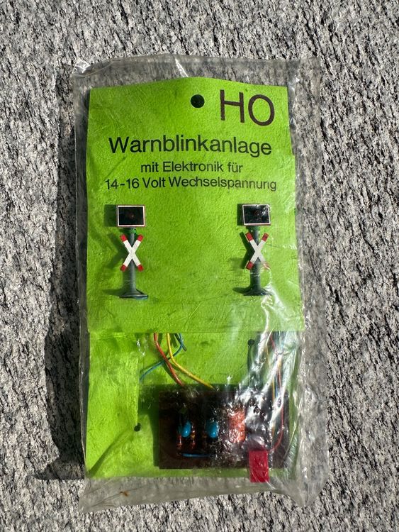 Warnblink Anlage - neu in OVP H0 14 - 16V (Neu (gemäss Beschreibung ...