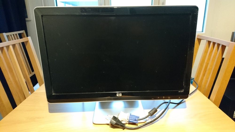 HP 2159v 54,7cm (21,5") TFT FULL HD (Gebraucht) in für CHF 12 – nur ...
