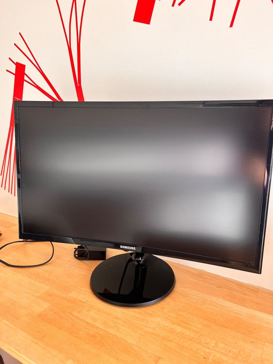 Samsung Curved Monitor C24F390FHU 23,5" Color Display (Gebraucht) in ...