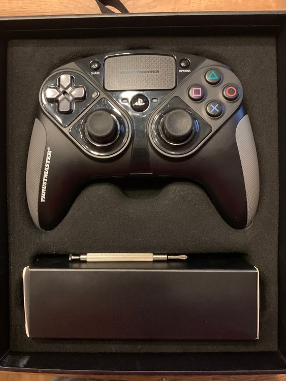 Thrustmaster PS4 Pro Controller (Defekt) in Gränichen für CHF 41 – mit ...