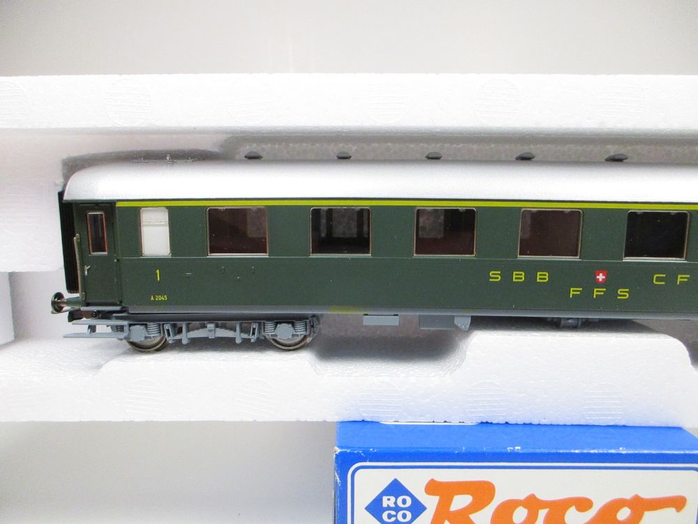 Roco H0 44880 SBB Personenwagen 1. Klasse A 2045 (Neu und ...