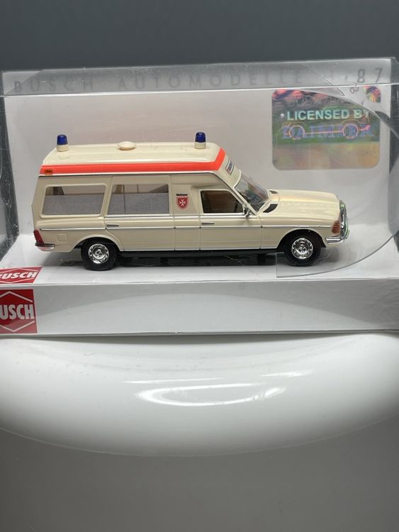 Krankenwagen Mercedes VF 123 1:87 von Busch (Neu (gemäss Beschreibung ...