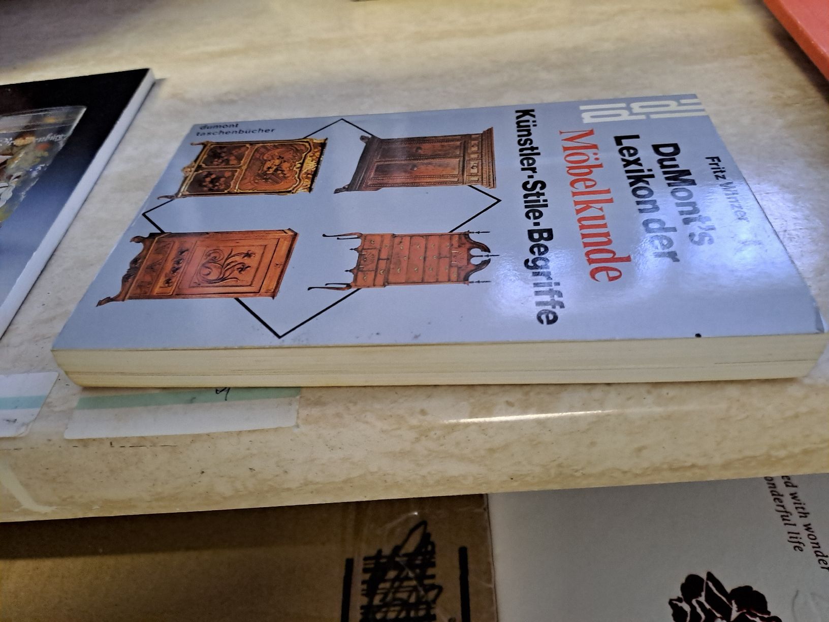 DuMont's Lexikon der Möbelkunde - Künstler, Stile, Begriffe (Neu ...