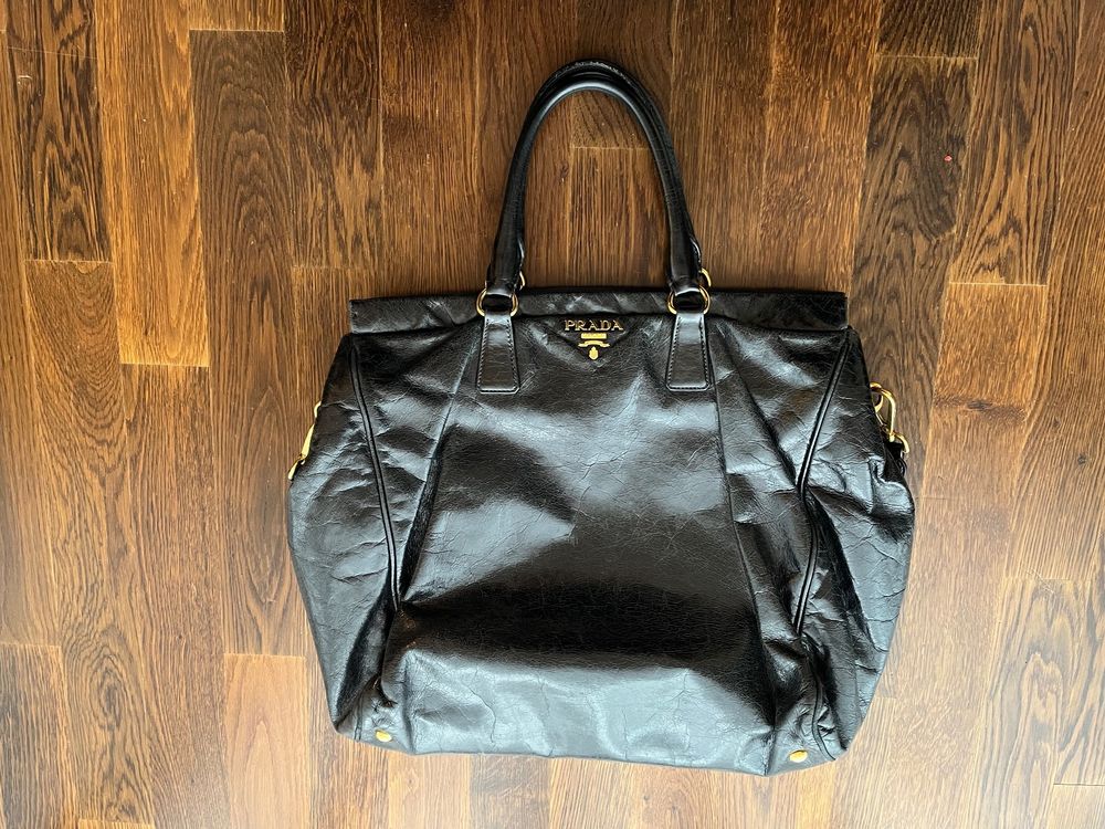 PRADA NERO Leder Handtasche, Original, in gutem Zustand | Kaufen auf ...