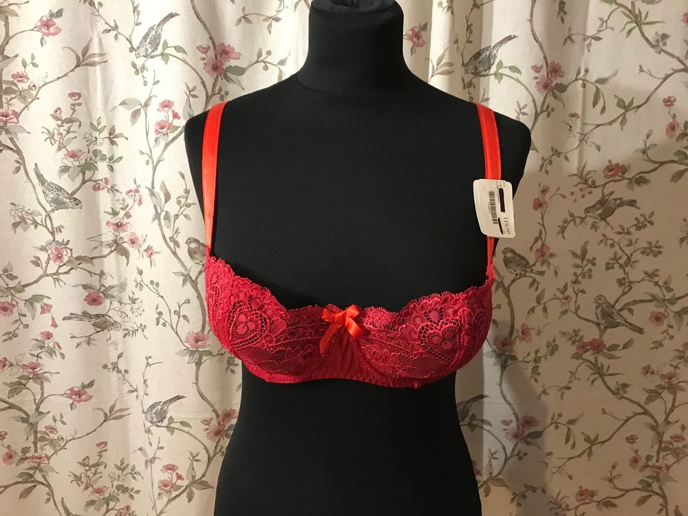 Aubade Dessous Gr.85B (Neu (gemäss Beschreibung)) in Saas Fee für CHF 27 – mit Lieferung auf ...