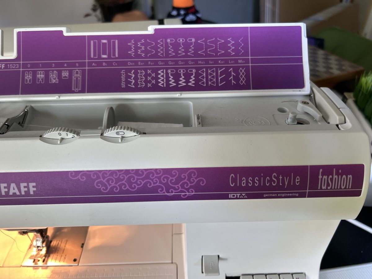 Pfaff ClassicStyle Fashion 1523 - Nähmaschine, Top Zustand! (Gebraucht ...