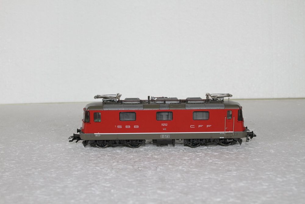 Märklin 37344 SBB Re 4/4 digital eckige Lichter (Gebraucht) in Triesen ...