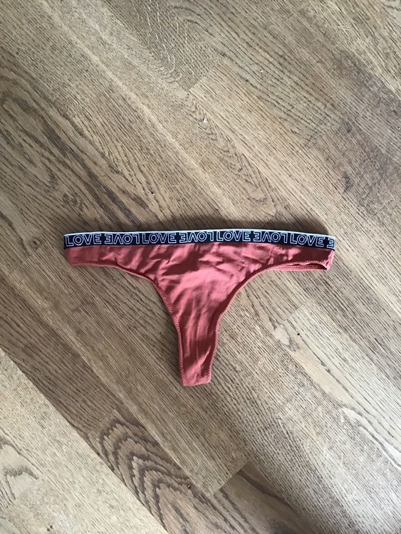 String Gr. M... (Gebraucht) in Uetendorf für CHF 1 – mit Lieferung auf Ricardo kaufen