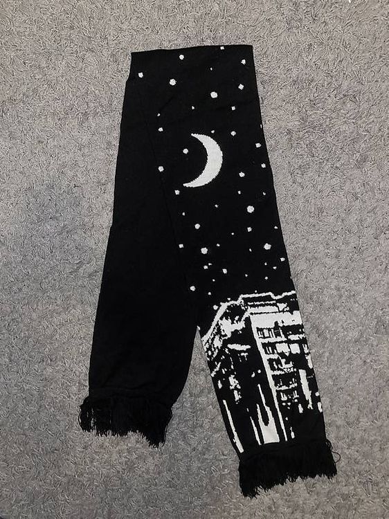 schal schwarz-weiss (Neu (gemäss Beschreibung)) in Binningen für CHF 15 – mit Lieferung auf ...