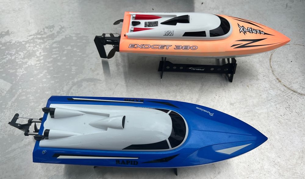 2 RC Rennboote Exocet 380, bereit fürs Rennen | Kaufen auf Ricardo