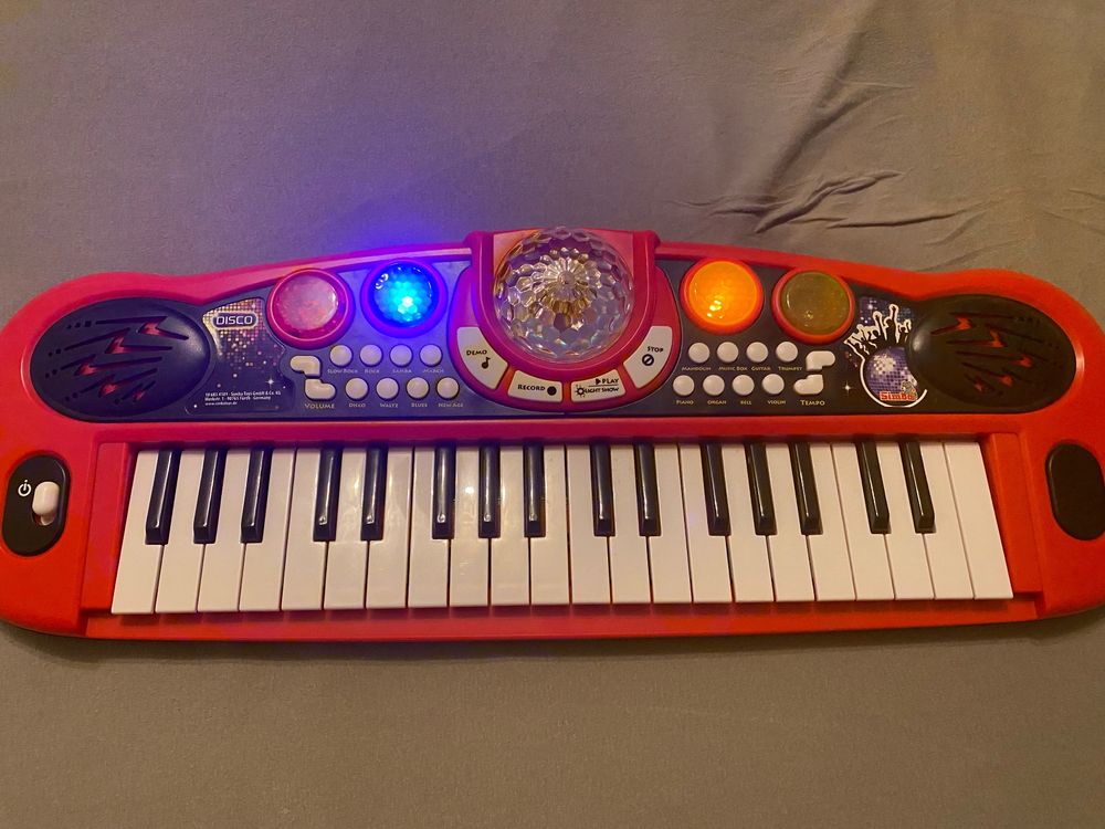 Simba Disco-Keyboard für Kinder (Gebraucht) in Ennenda für CHF 5 – mit ...