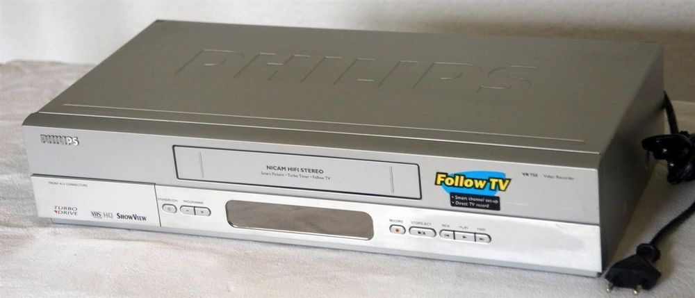 Videorecorder VHS Philips VR750 (Gebraucht) in Collonges für CHF 70 ...
