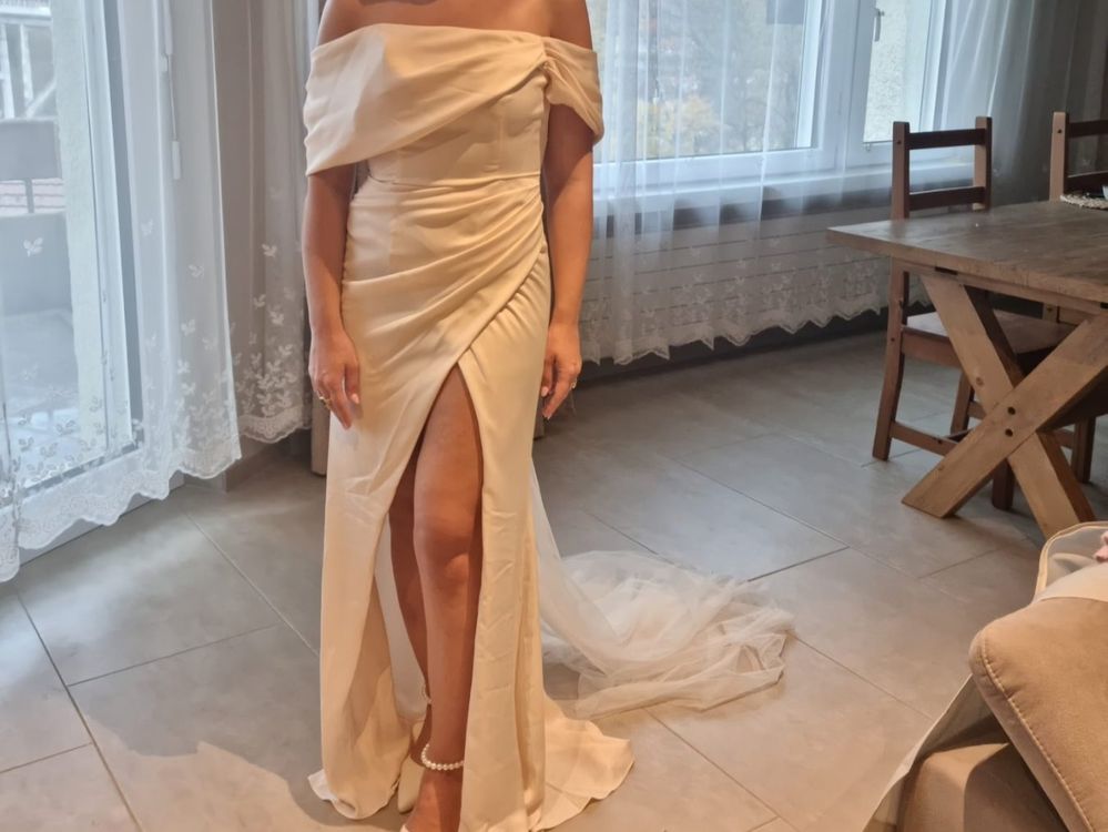 Hochzeitskleid von Asos Gr. 36 (Neu und originalverpackt) in St. Gallen für CHF 98 – mit ...