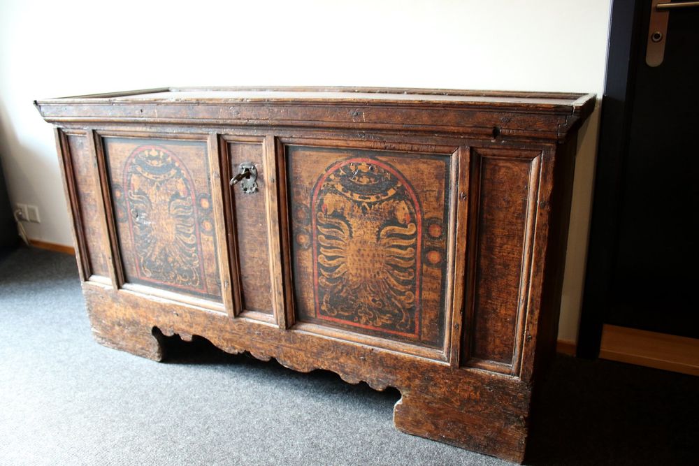 Berner Truhe "1709" (Gebraucht) in Bischofszell für CHF 181 – nur ...