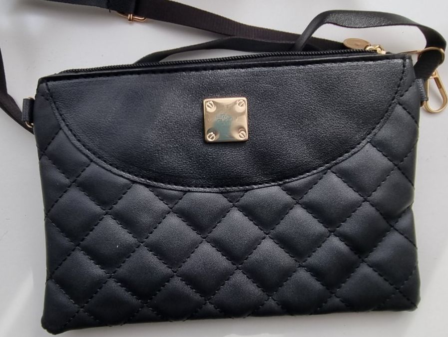 Tasche, Clutch zum anhängen neu (Neu und originalverpackt) in ...